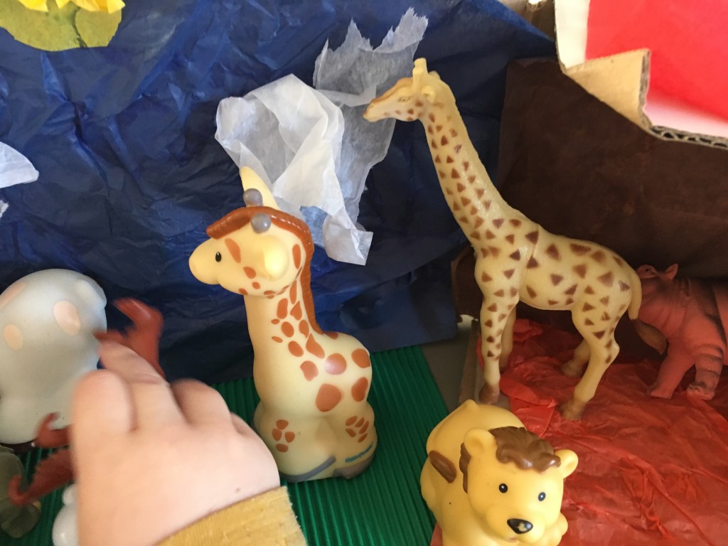 How to Make a Touch and Feel Sensory Box Farm/Zoo – The SEN Resources Blog