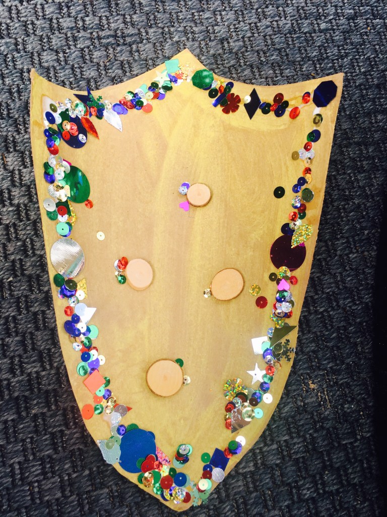 How to Make Knight’s Shield! #SENResourcesSummer – The SEN Resources Blog