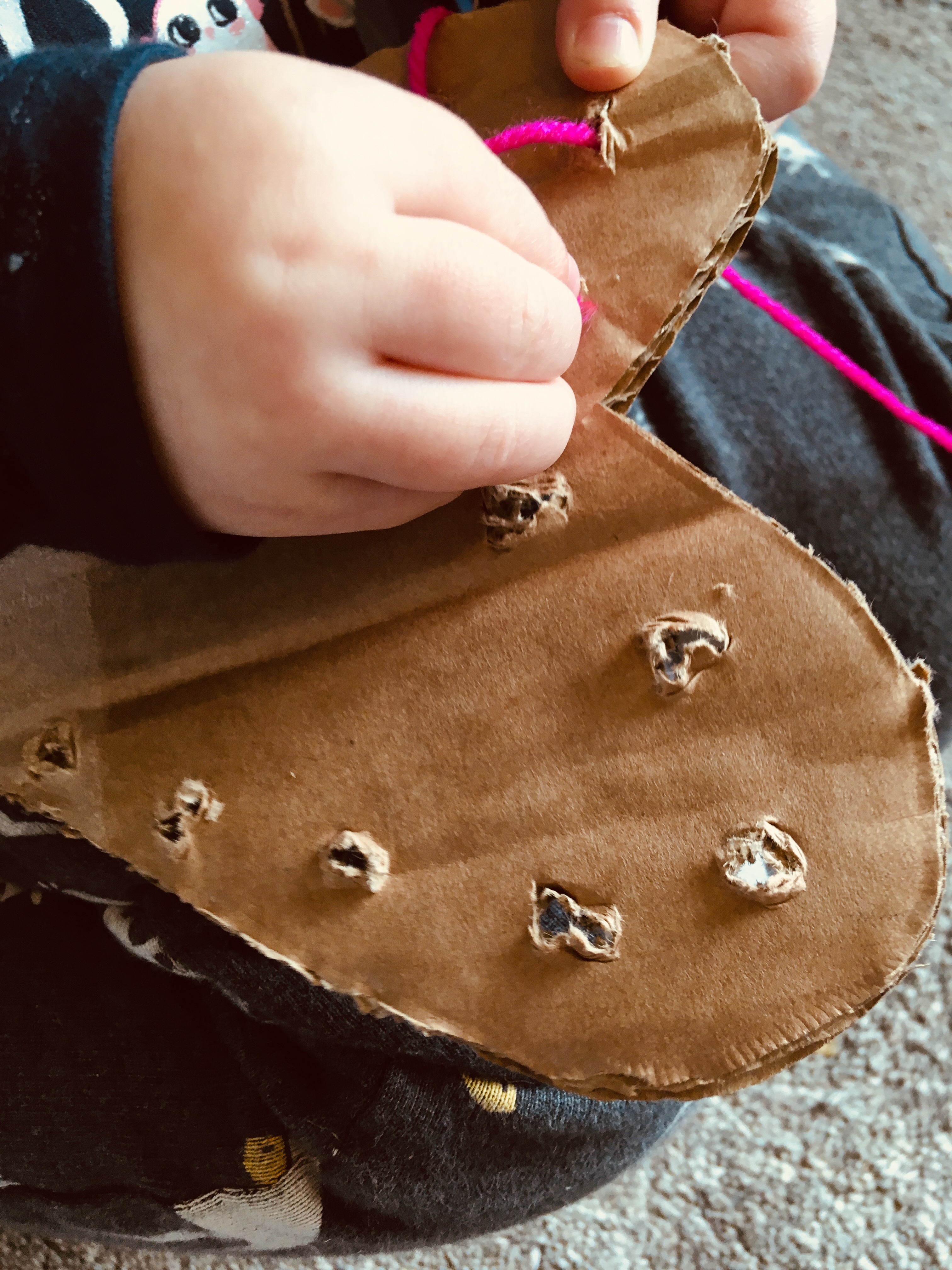 Valentine’s Day Fine Motor Threading Craft for Kids – The SEN Resources ...